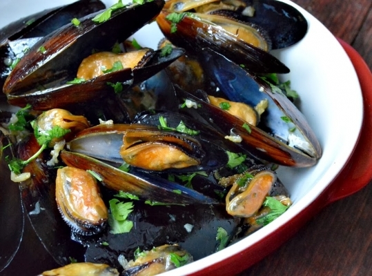 Reteta: Midii cu usturoi si patrunjel | Gazeta Nationala | gzn.ro