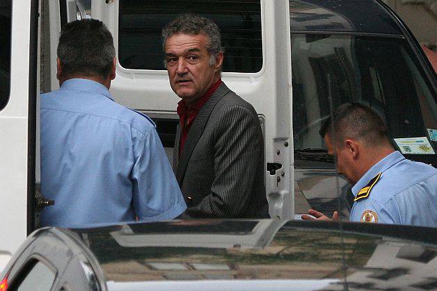 Sfaturile lui Gigi Becali pentru finul Borcea si verii Giovani si ...