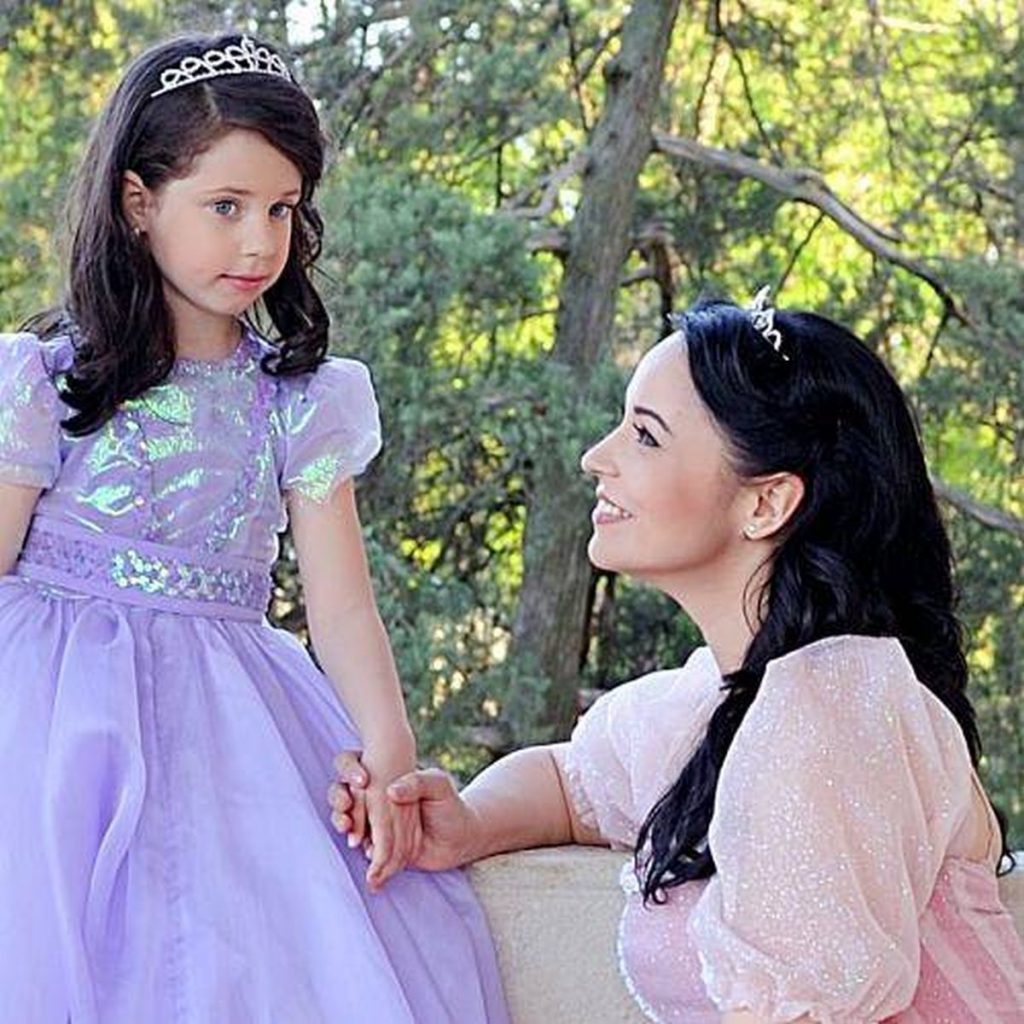 Care este primul lucru la care se uită Andreea Marin în telefon. Gestul ...